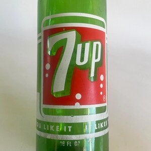 Midcentury 7UP Soda Pop Bottle, 1960s 16oz Green Seven up Pop Bottle ...