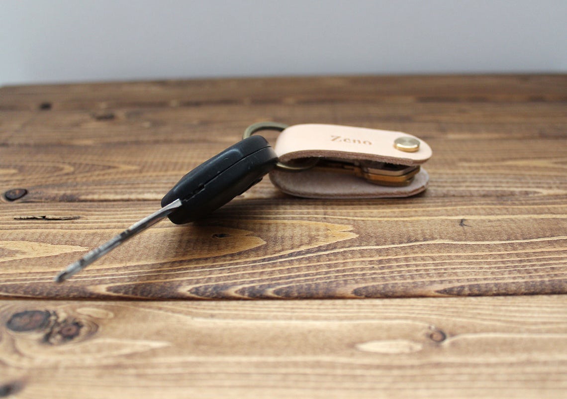 Personalized Leather KEY HOLDER Key folder key chain Great | Etsy