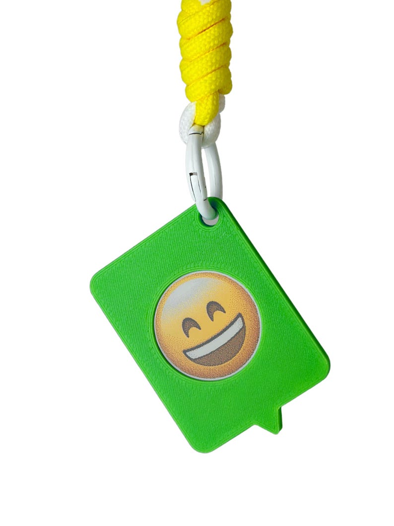 NFC Powered Four Color E-ink Display Keychain - Etsy