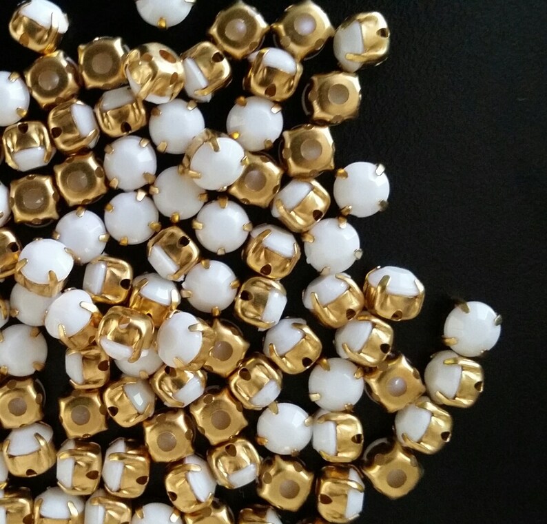 50 Rose Montees Round SS28 Size 6.1mm Rhinestone Beads for - Etsy