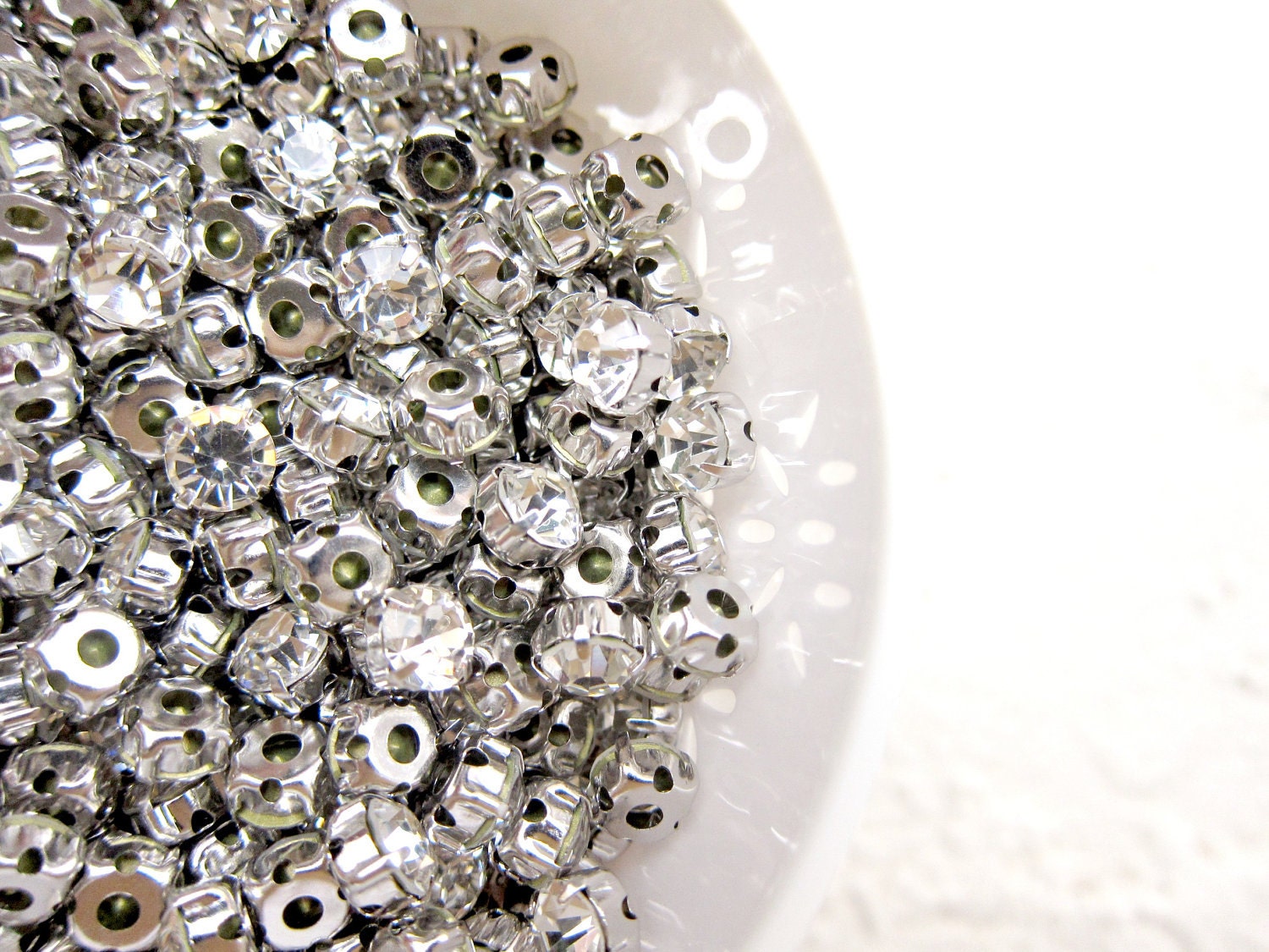 50 Rose Montees Round SS28 size 6.1mm Rhinestone beads for | Etsy