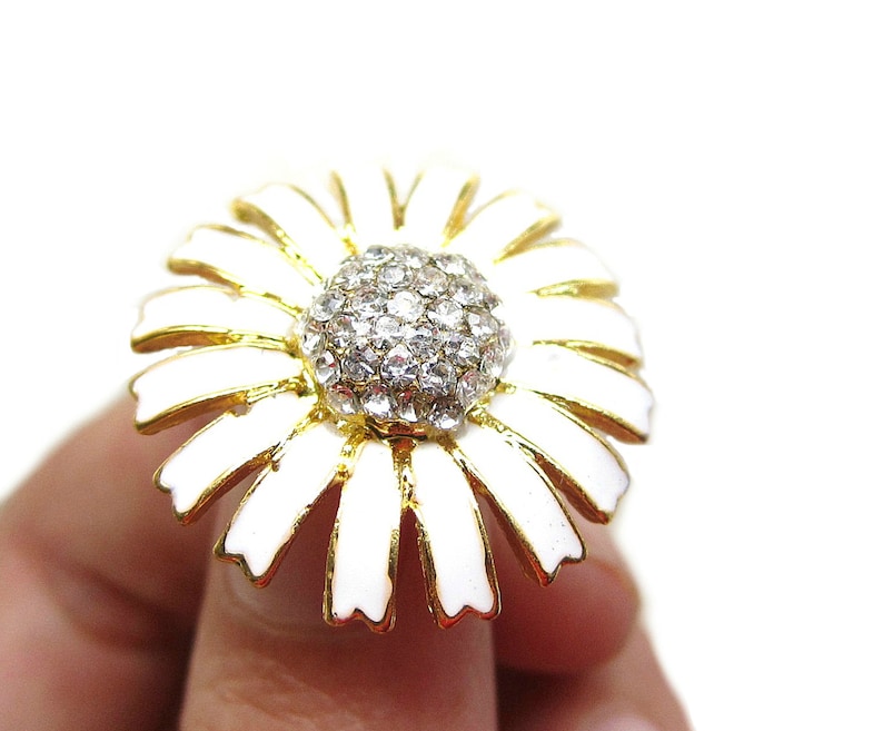 5 Daisy Enamel Rhinestone Buttons - White Colour for Wedding Bridemaid ...