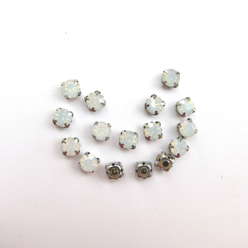 50 Rose Montees Round SS28 Size 6.1mm Rhinestone Beads for - Etsy