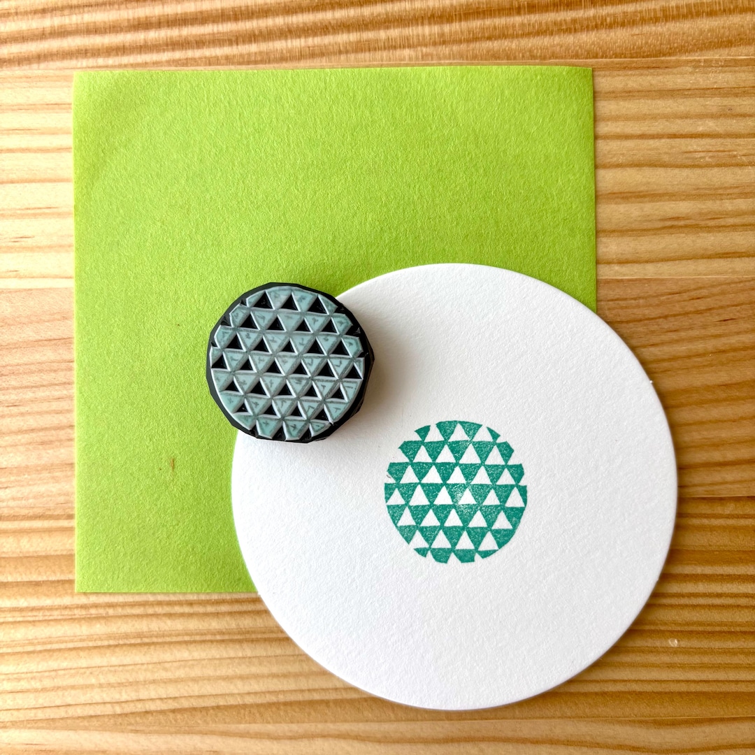 Uroko Triangle Pattern Stamp – Japanese Protective Fish Scale Design - Etsy