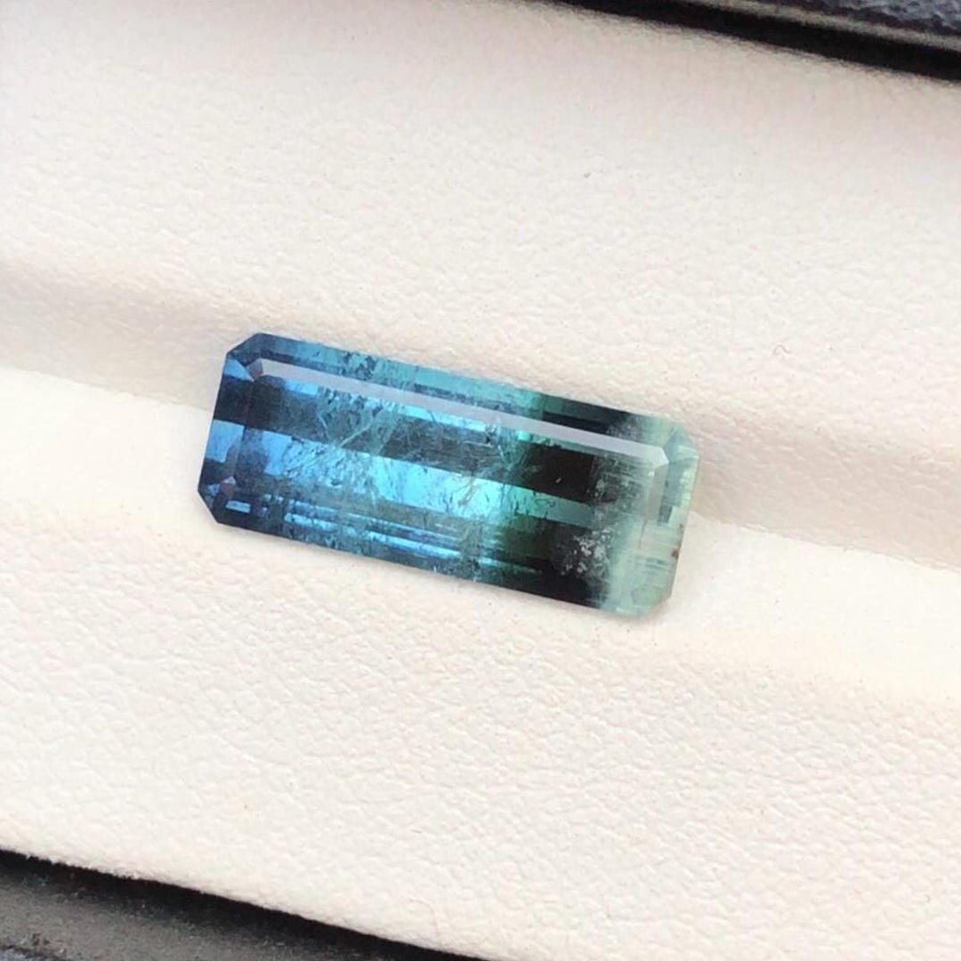 4.90-carat Tricolor Blue Tri-color Tourmaline Gemstone: Ethically ...