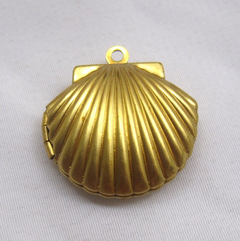 3pcs Golden Shell Locket Pendant Raw Brass Charm for Necklace - Etsy