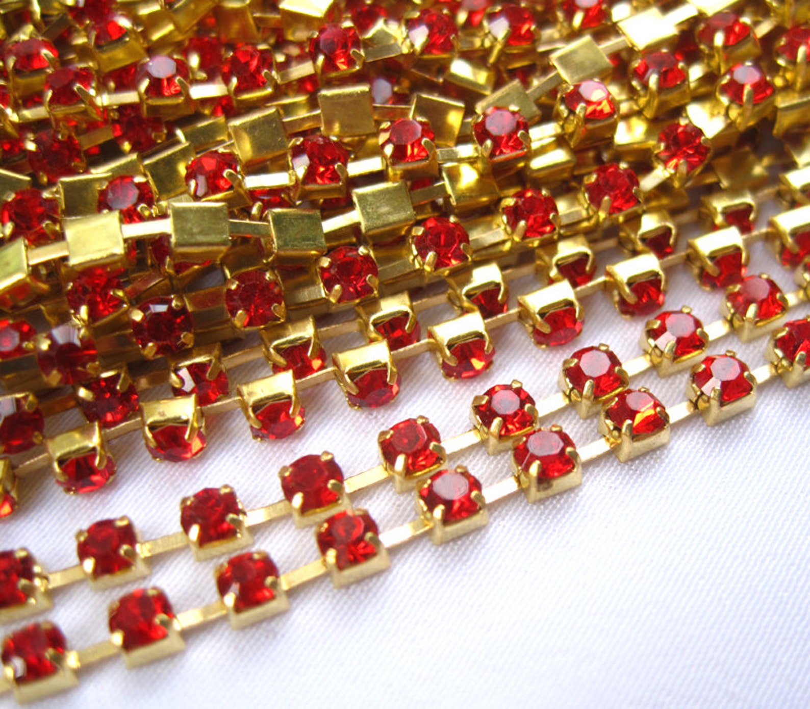 3ft 3mm Rhinestone Chain Bright Red Crystal Beads Handmade - Etsy