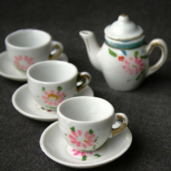 Antique Tiny Tea Cups - Etsy