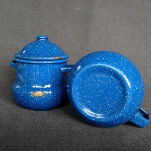 Antique Blue Enamel Milk and Sugar Pots. Country Style Retro Folk Art ...