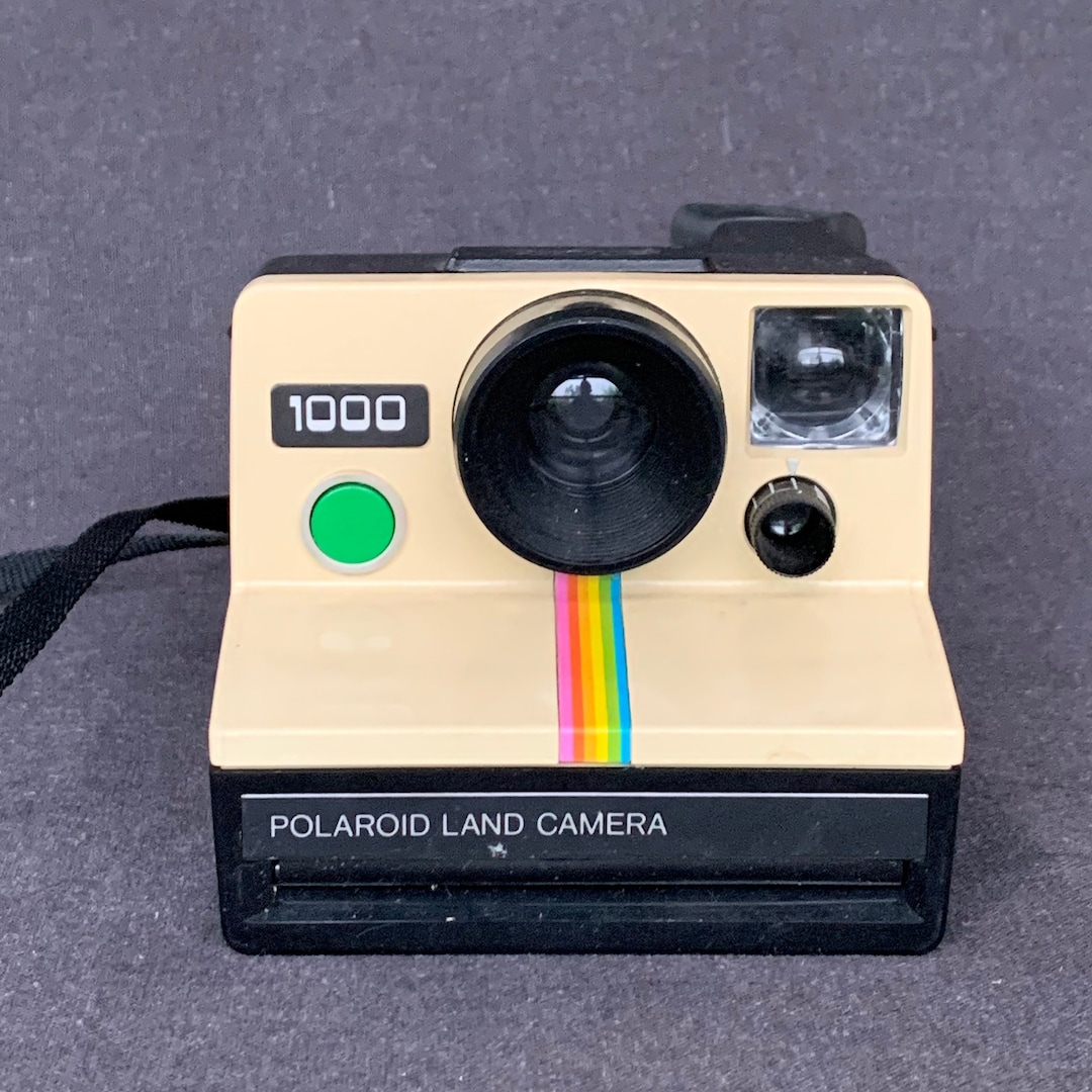 Vintage Polaroid 1000 Land Instant Camera Photographer Retro Rescued ...