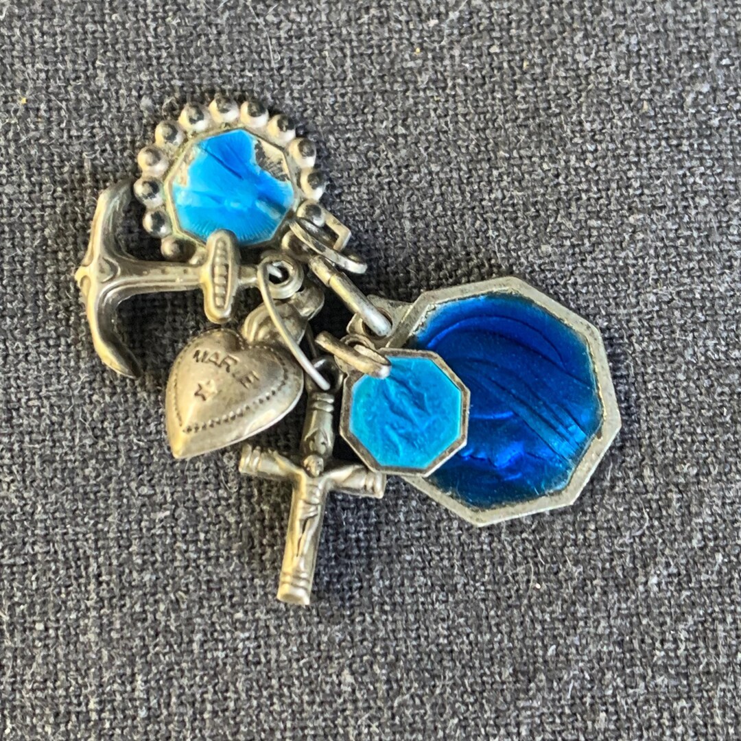 Vintage Religious Medals Instant Collection Praying Charms Memorabilia ...