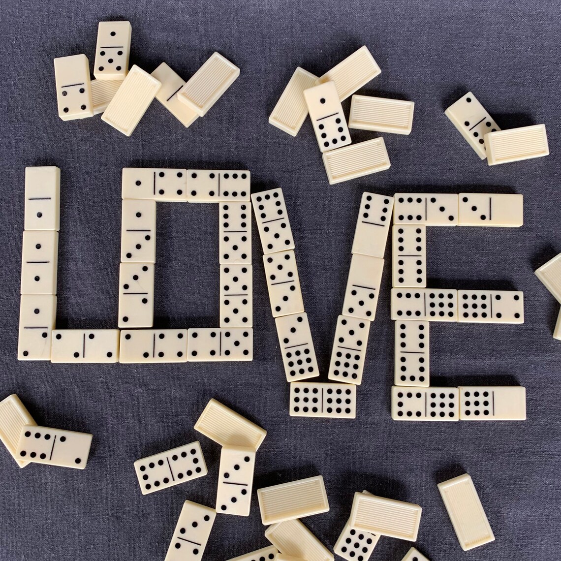 Vintage Double 9 Dominoes Set in Plastic Domino Box. Retro - Etsy