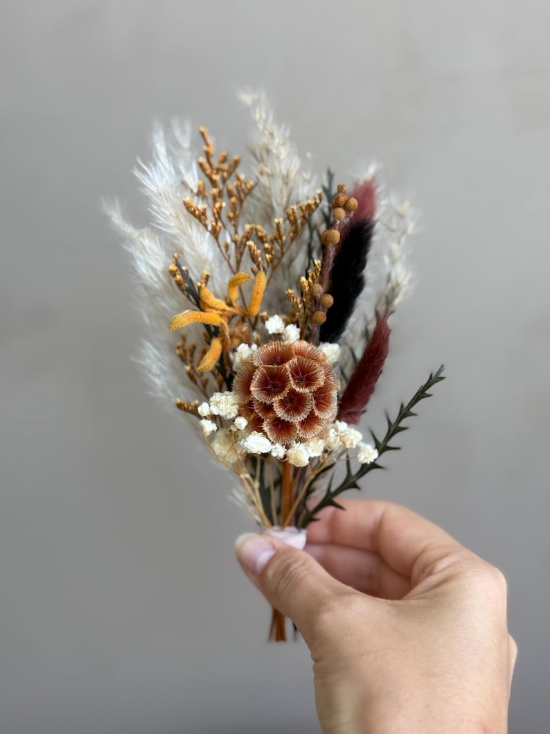 Elegant Dried Flower Wedding Set – Handcrafted Bridal & Bridesmaid ...