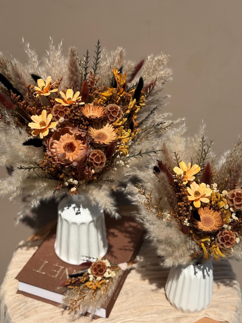 Elegant Dried Flower Wedding Set – Handcrafted Bridal & Bridesmaid ...