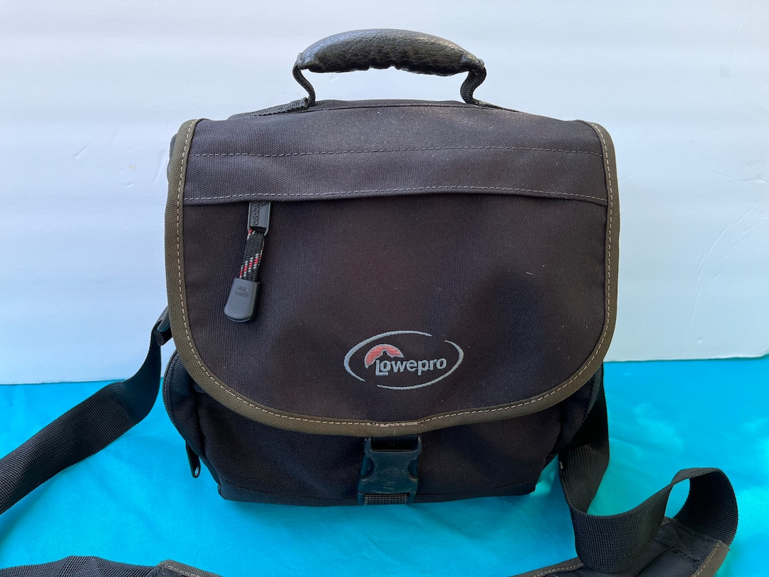 Padded Lowepro Nova 2 Camera Bag Black- Film or Digital - Etsy
