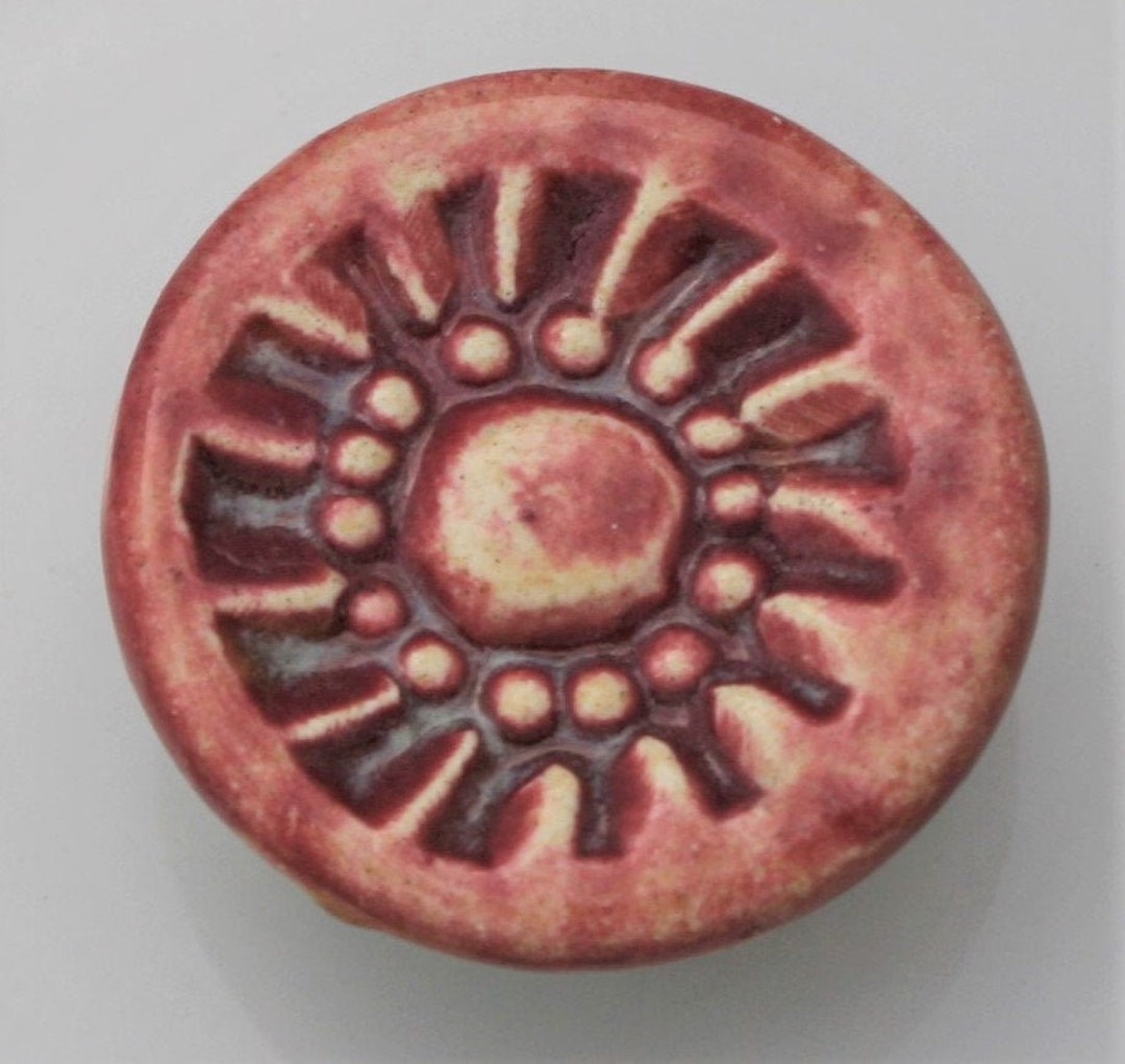 Handcrafted Ceramic Needle Minder - Etsy.de