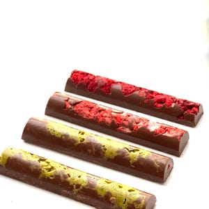 The Luxe Baton Box – Gourmet Chocolate Sticks With Fruit & Crunch - Etsy
