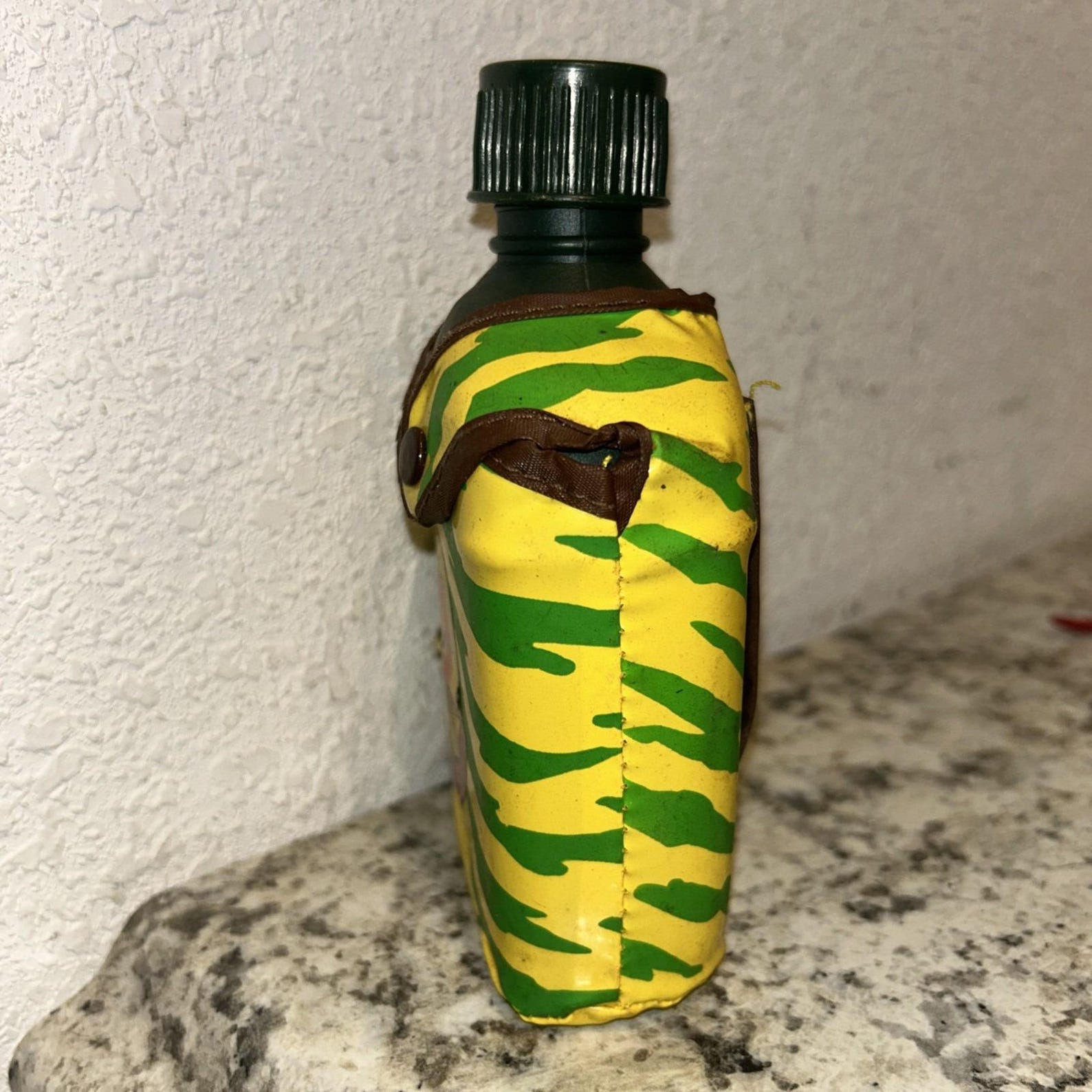 Jurassic Park Raptor Guard Play Set Camo Canteen Super Rare B3 - Etsy