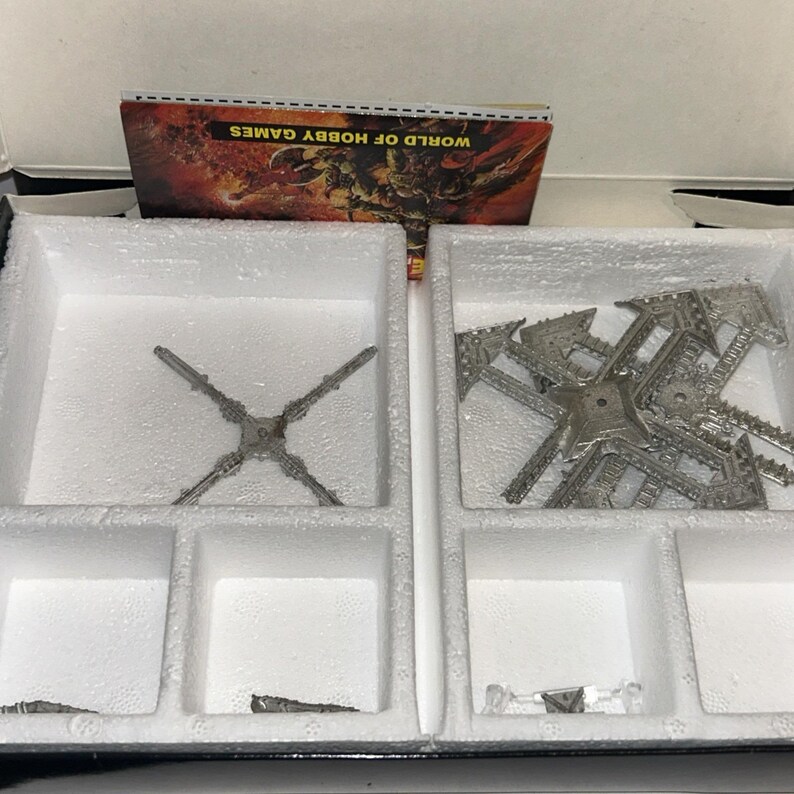 Battlefleet Gothic Blackstone Fortress New in Open Box Metal Warhammer ...
