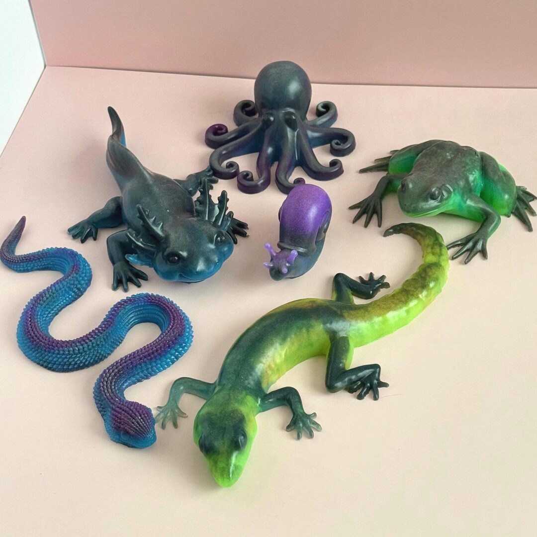 Glow in the Dark Silicone Animal Figurine, Handpoured Desk Toy - Etsy