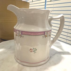 Laura Ashley Alice 24 Oz Pitcher Made in England, Beautiful Vintage ...