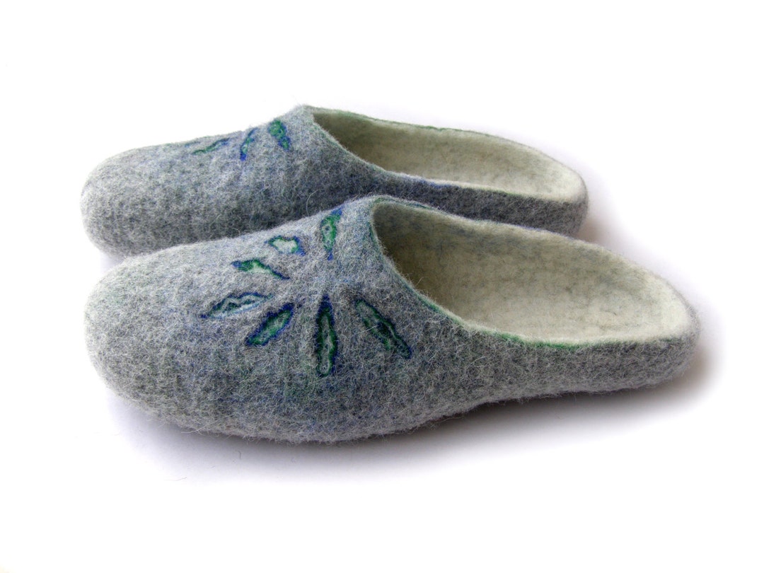 Women Felt Wool Slippers Flower, Handmade Wool Clogs Gray Blue Felted ...