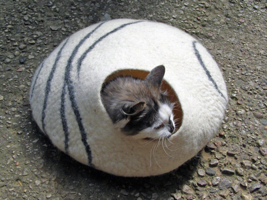Modern Cat Cave - Handmade in Europe, Natural Color Wool, Pet Bed House ...