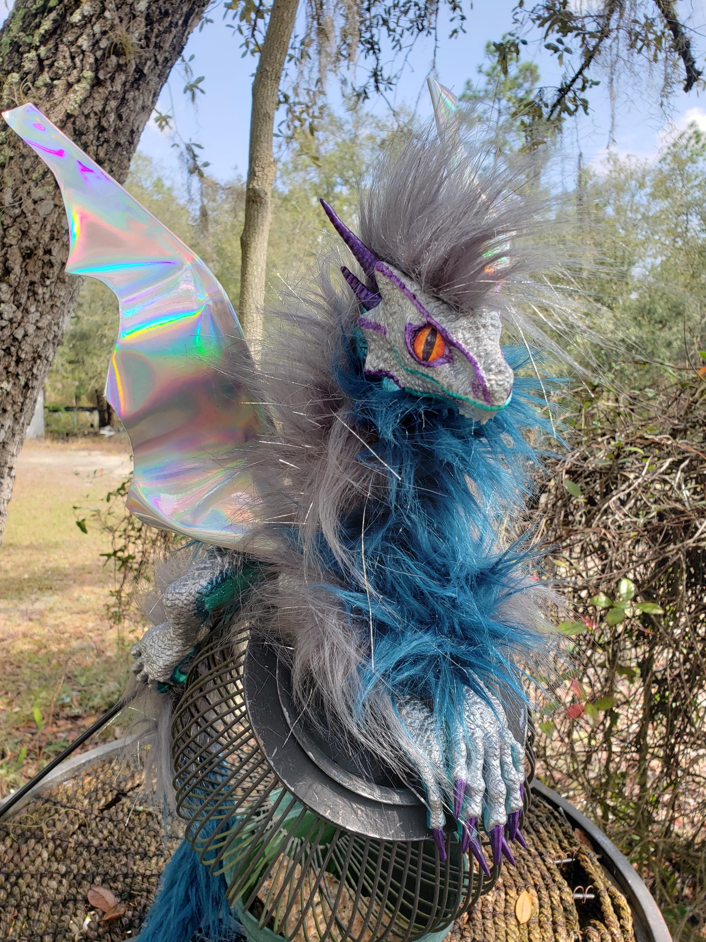 Shoulder Sitting Dragon Story Identification Science Fiction Book