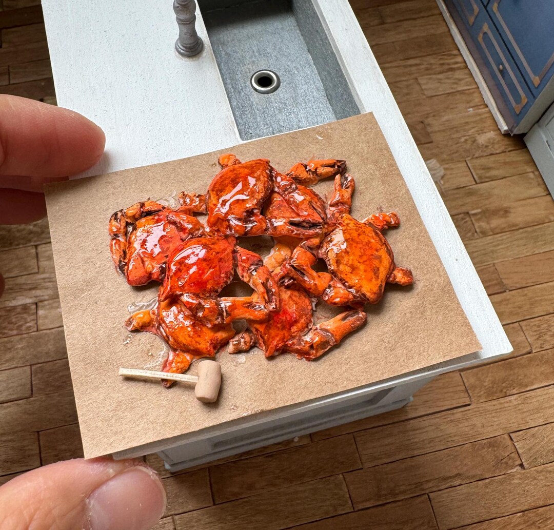 Miniature Dollhouse Steamed Crabs on Kraft Paper in 1:12 Scale One Inch ...