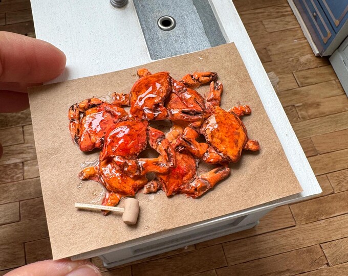 Miniature Dollhouse Steamed Crabs on Kraft Paper in 1:12 Scale One Inch ...