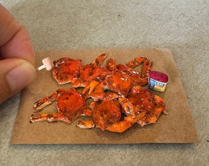 Miniature Dollhouse Steamed Crabs on Kraft Paper in 1:12 Scale One Inch ...