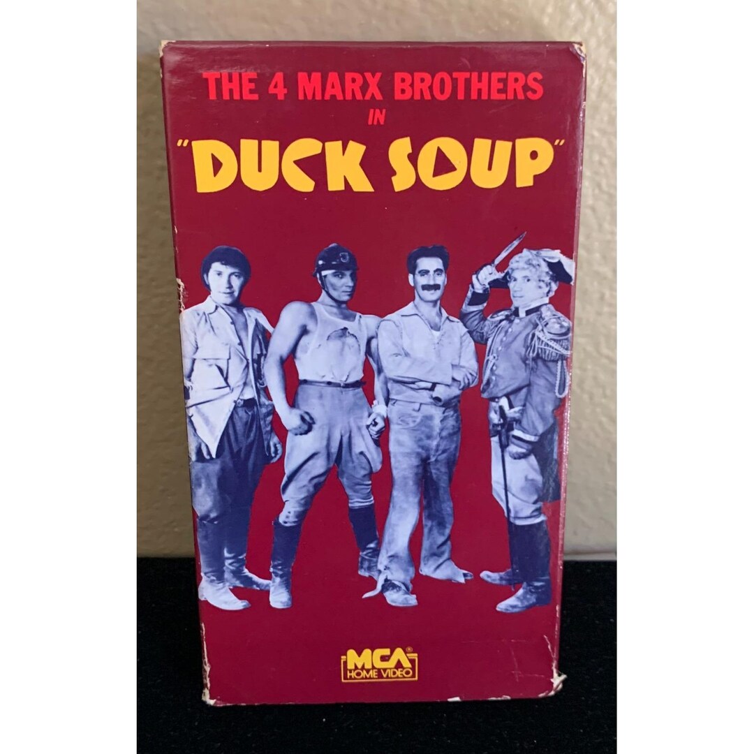 The 4 Marx Brothers in Duck Soup VHS Black & White Comedy Classic ...