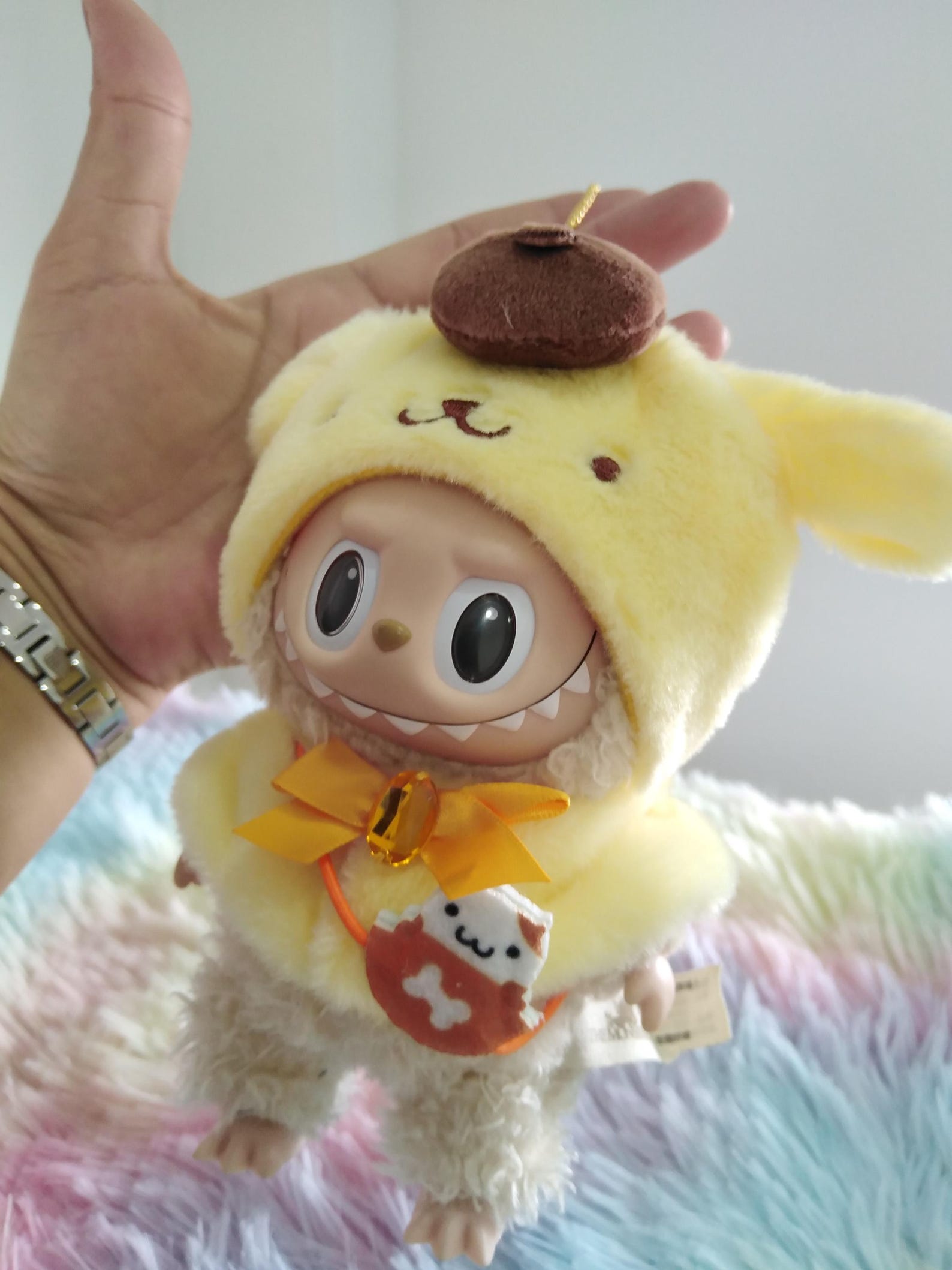 Labubu Outfit Set - Fluffy Yellow Hooded Cape With Keychain Loop ...