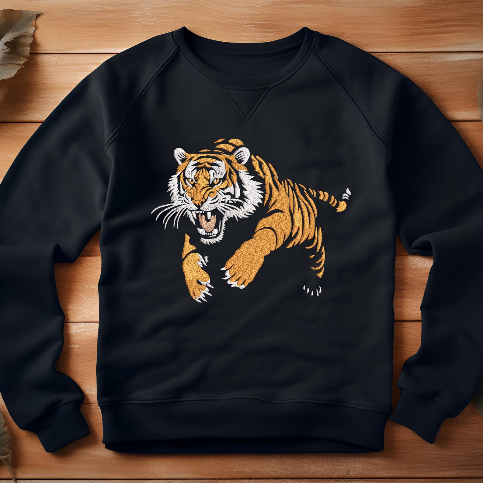 Tiger Head Embroidery Design, Lifelike Animal Face Pattern for Dark ...