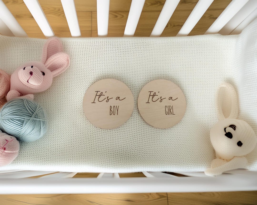 Engraved Wooden Gender Reveal Disc – Birth / Pregnancy Announcement ...