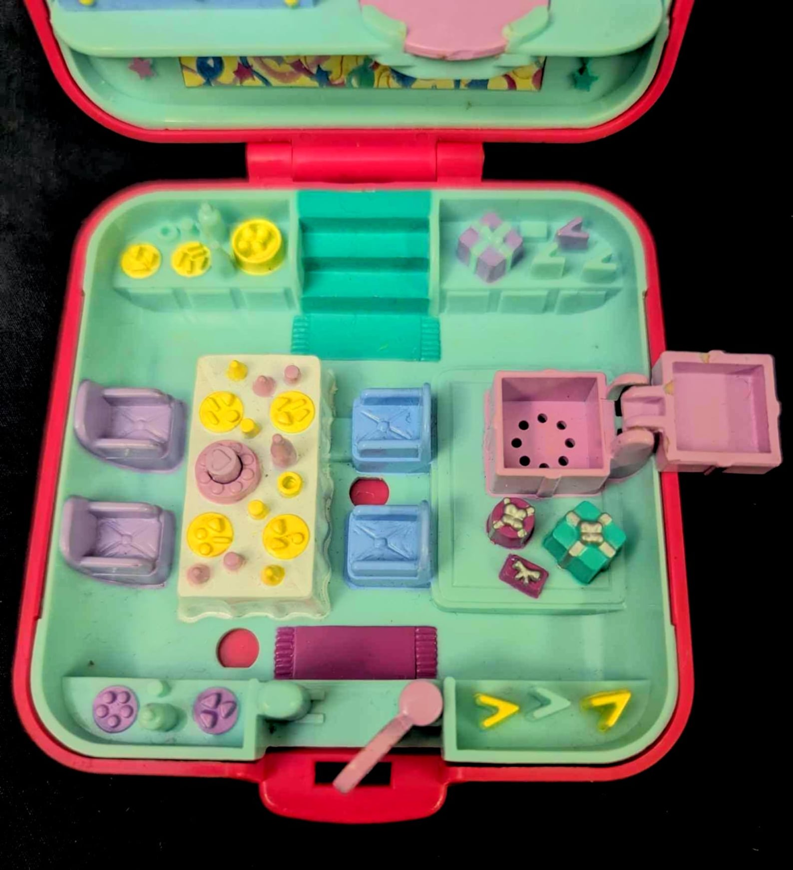 Polly Pocket Partytime Surprise / Polly's Birthday Party, Vintage, 1989 ...