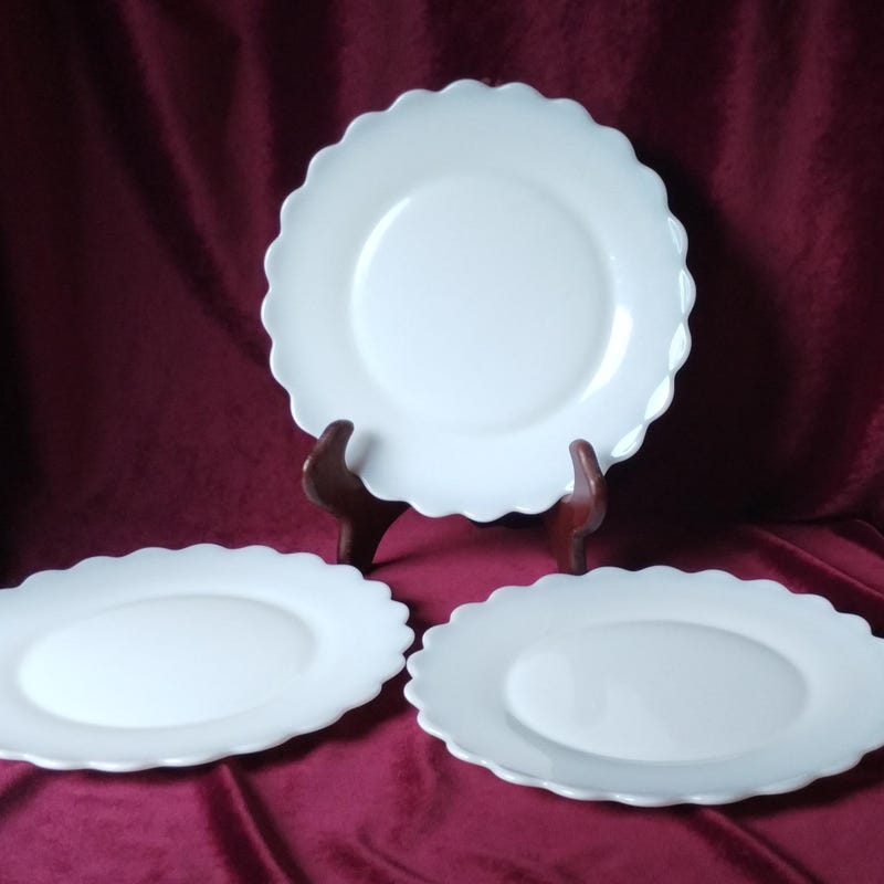 Scalloped Edge Plate - Etsy