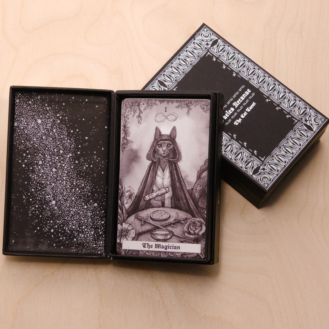 Faeles Arcanae Cat Tarot Deck: Silver Leaf Edition - Etsy