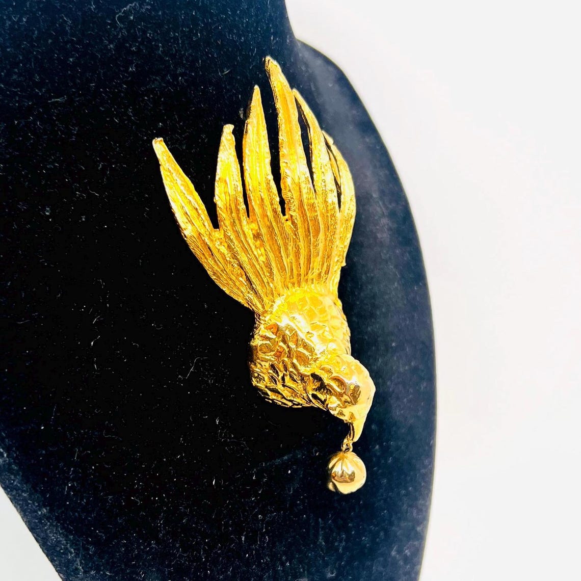 Large Inverted Gold Tone Bird W/ Dangling Berry Brooch 4 Inch Vintage ...