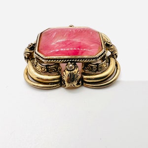 ELIZABETH REIMER Arcansas Gripoix Style Pink Glass Brooch Signed ...