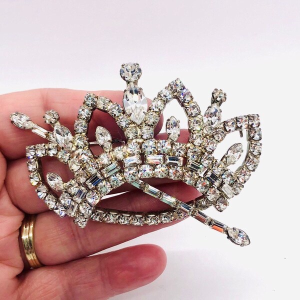 Vintage Queens Crown Brooch - Etsy