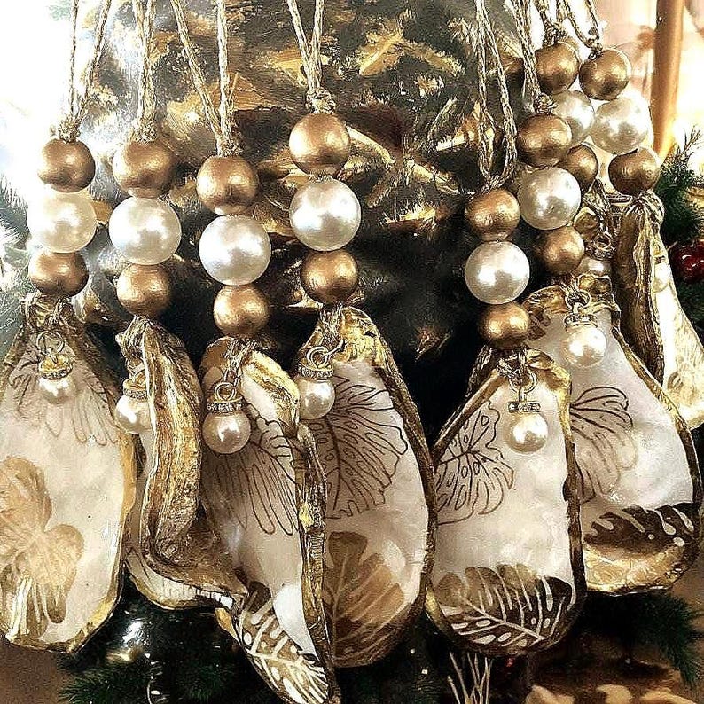 Monstera Oyster Shell Christmas Ornament: Gold Painted Coastal Decor - Etsy