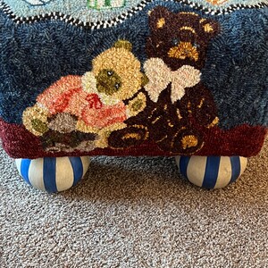A Gathering of Teddy Bear Friends Hooked Footstool - Etsy