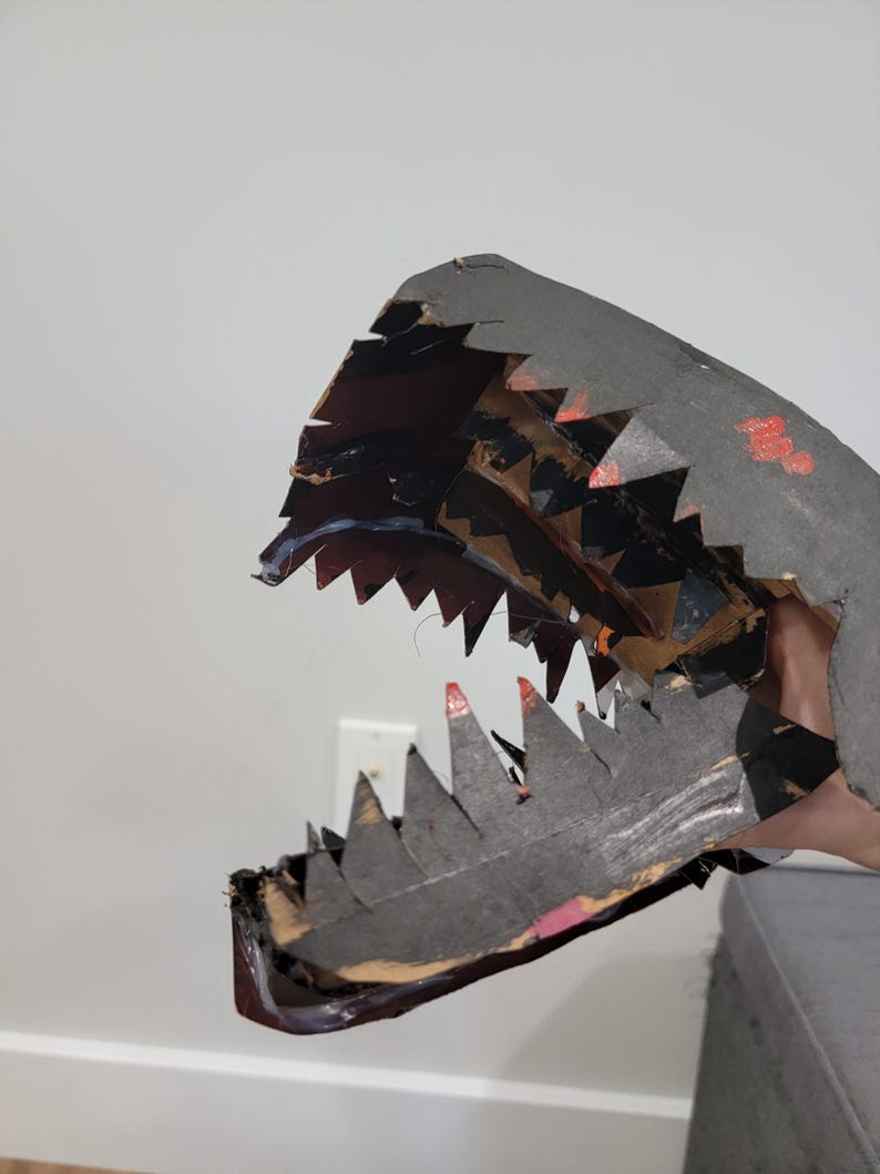 OVERBITE SCARY DRAGON Puppet! Horror Dragon Black Teeth Cardboard ...