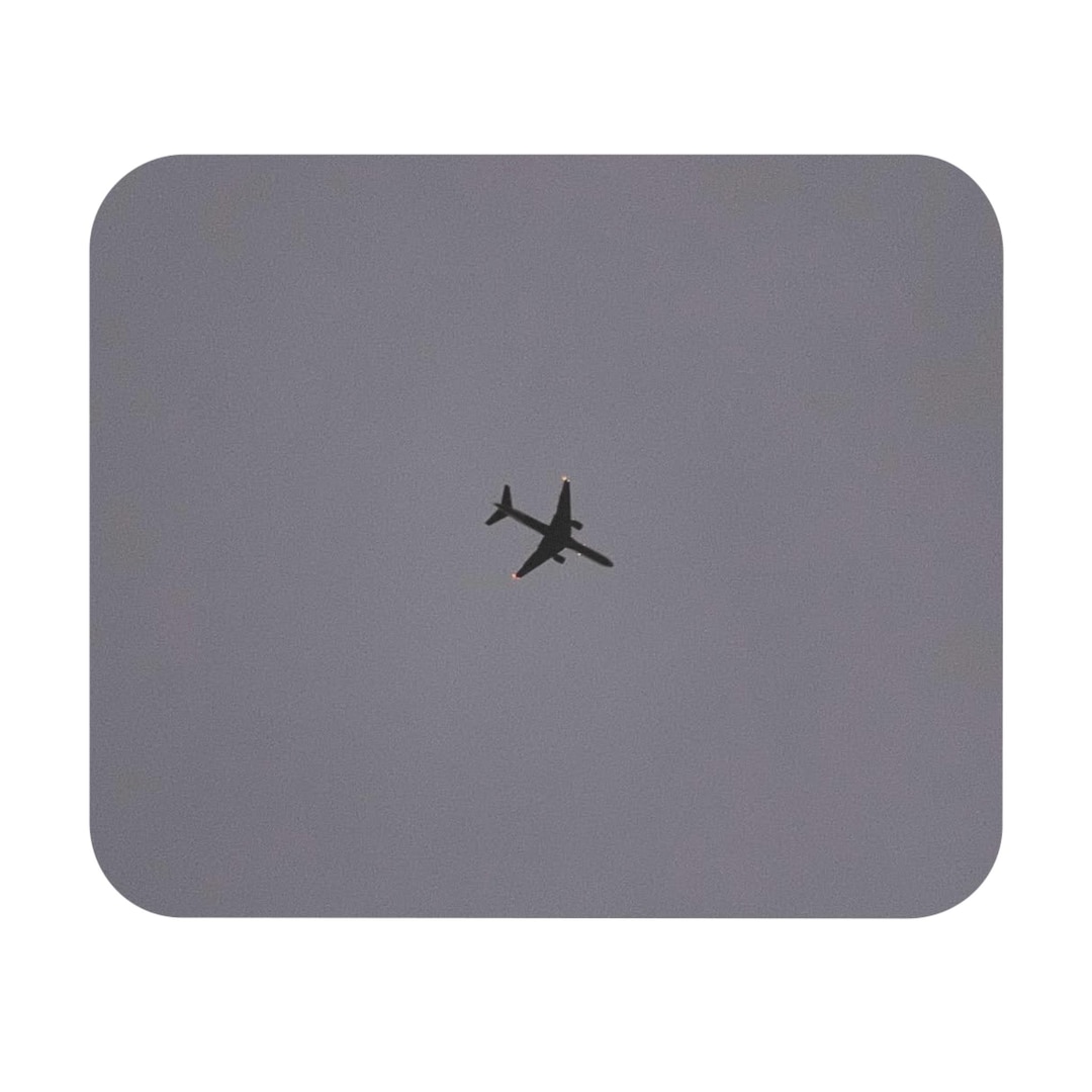 Airplane Sky Mouse Pad - Perfect for Travelers, Aviation Lovers, Office ...