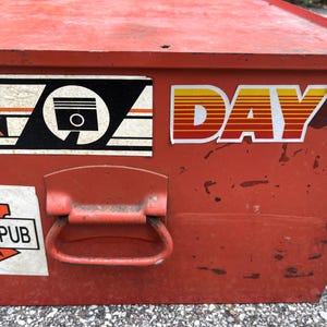 Mac Tools 3 Drawer Middle Tool Chest With Automobile Emblems Rock 'N ...