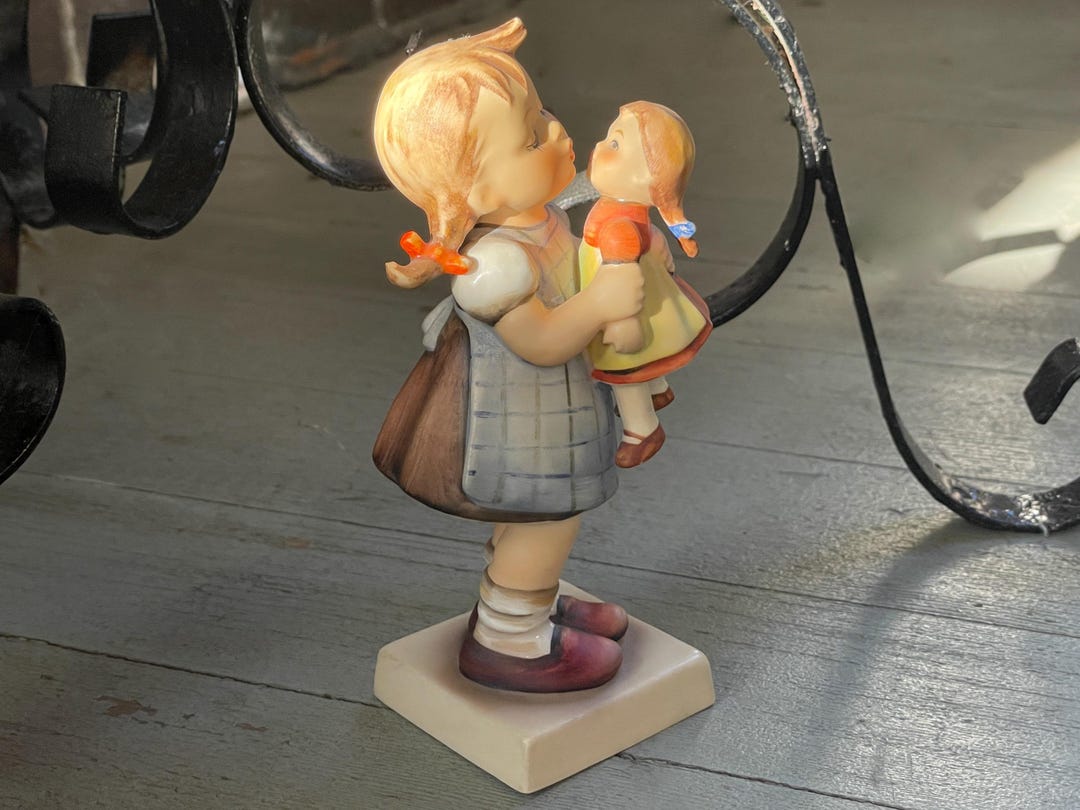 Vintage Hummels | Antique W. Goebel Figurine 1955 | Goebel Kiss Me ...