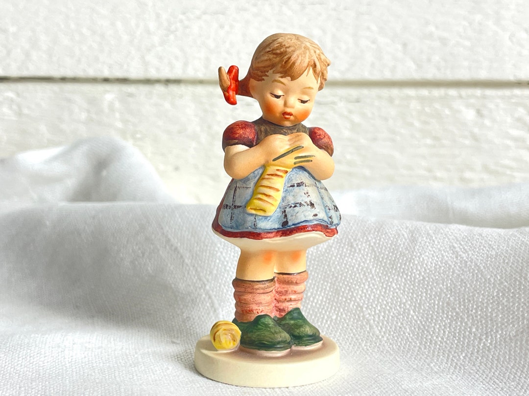 A Stitch in Time Goebel Figurine 1987 | Vintage Hummel Goebel Figurines ...
