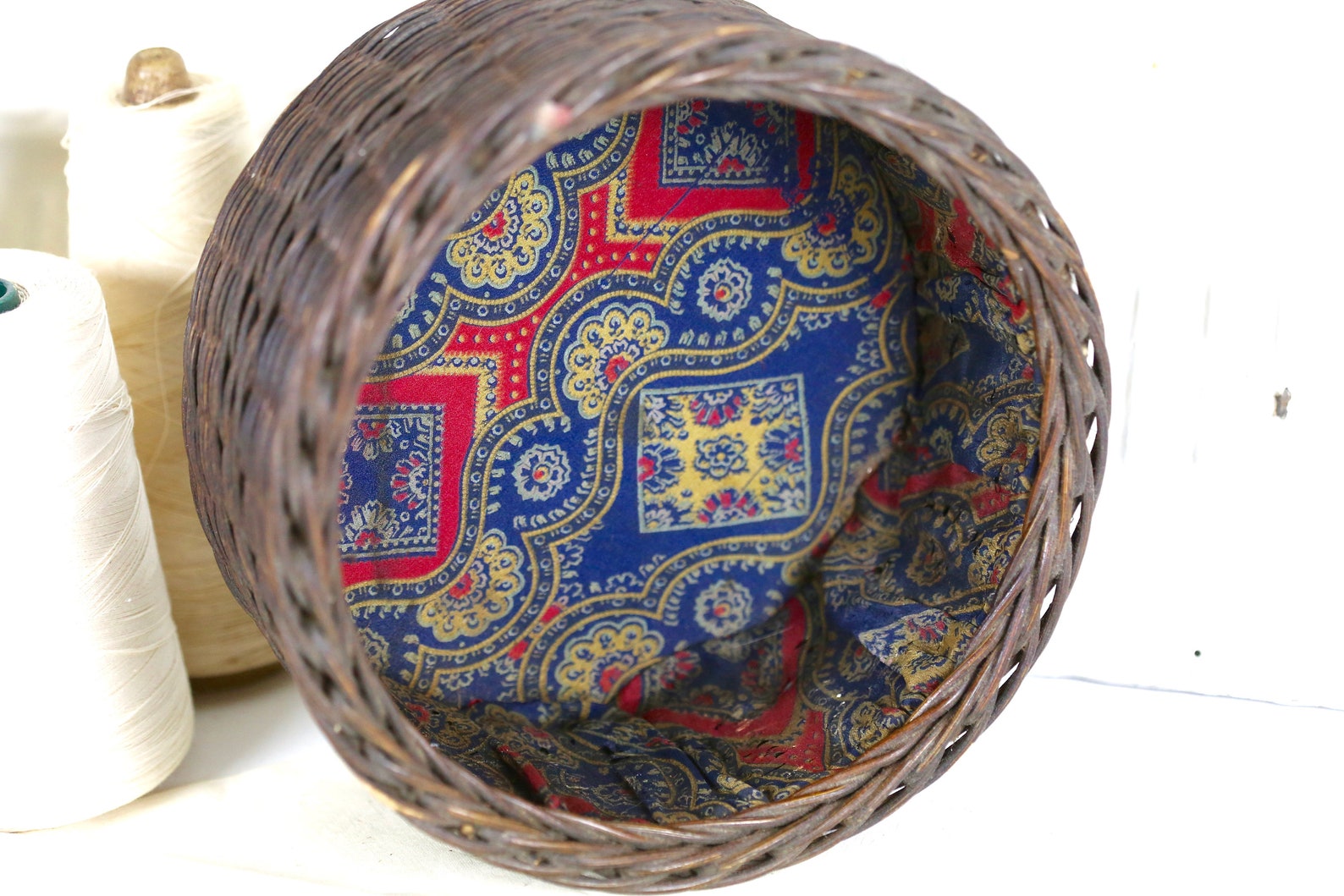 Antique Sewing Basket Vintage Sewing Basket With Fabric - Etsy