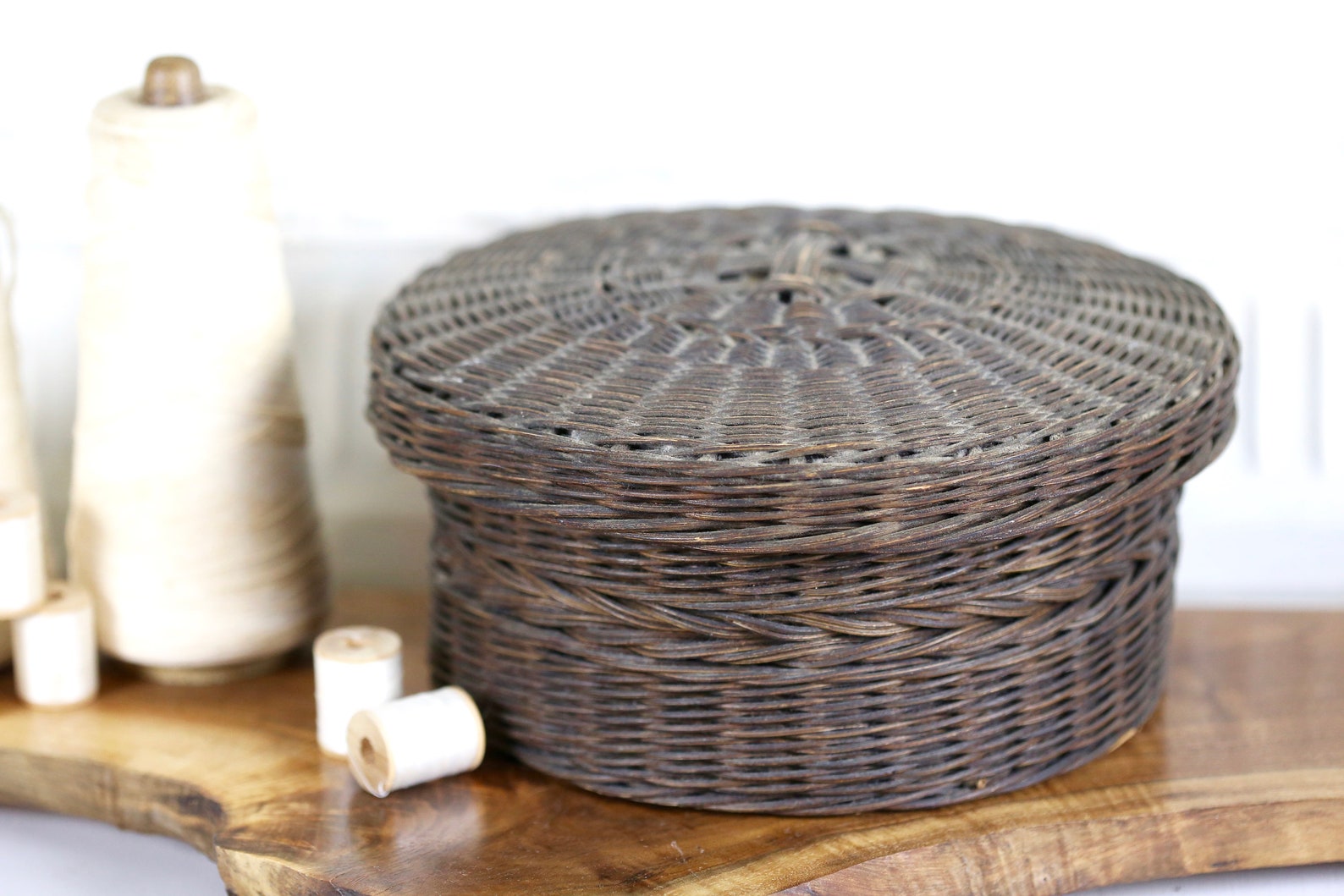 Antique Sewing Basket Vintage Sewing Basket With Fabric - Etsy